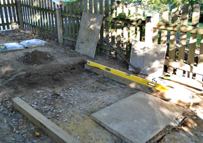 Building a Trash Can Pad :: Another Landscape Challenge Solved